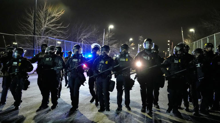 Minneapolis is becoming a critical testing ground for Trump’s strongman ...