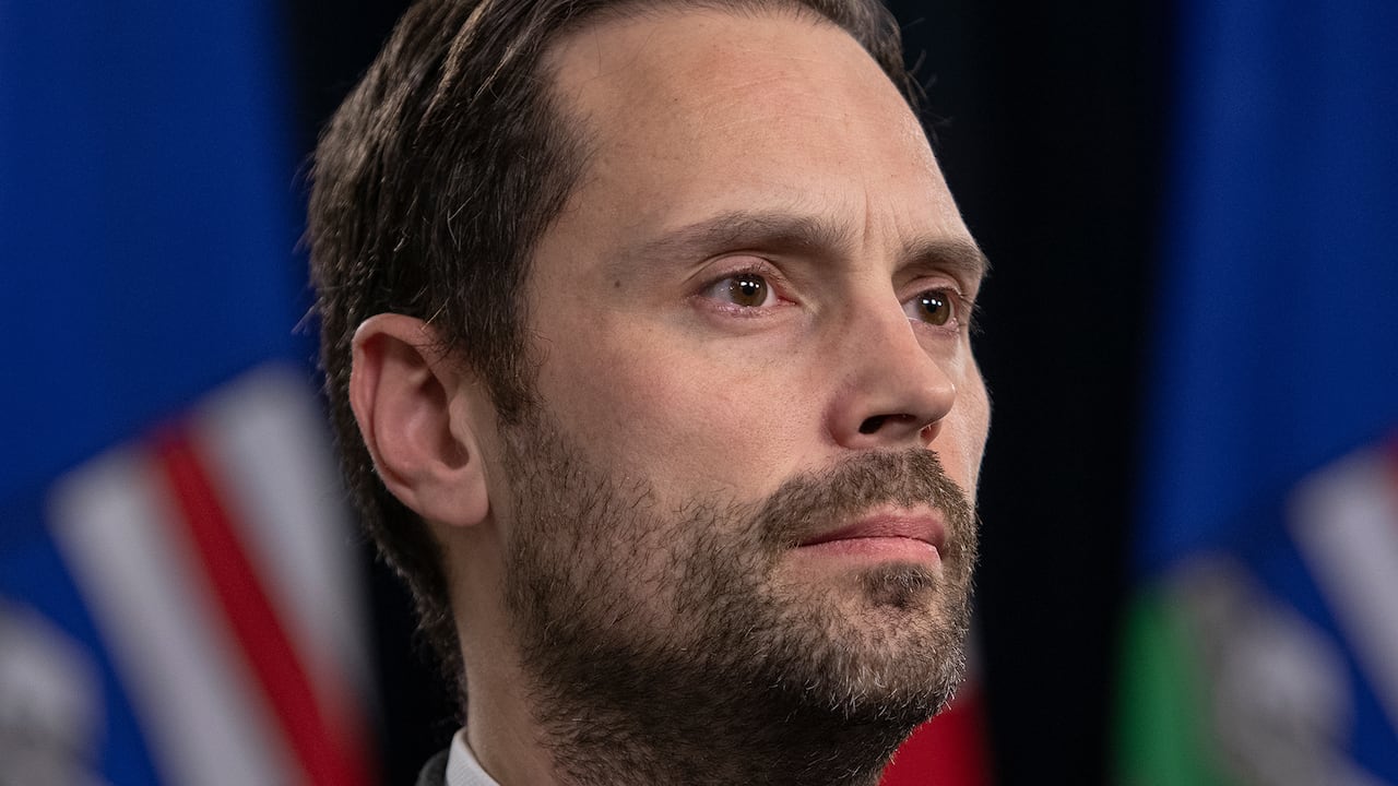 Alberta takes questions on hospital crisis, orders ER death inquiry