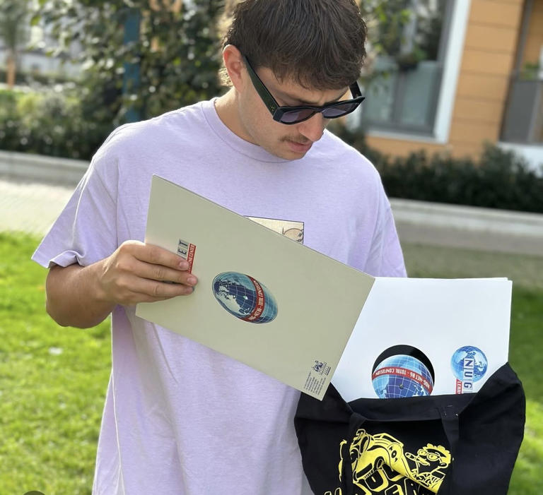 Aussies gear up for new visa rule change that would see them live and ...