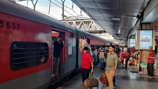 Bengaluru to Mumbai travel time slashed? Duronto Express on the horizon ...