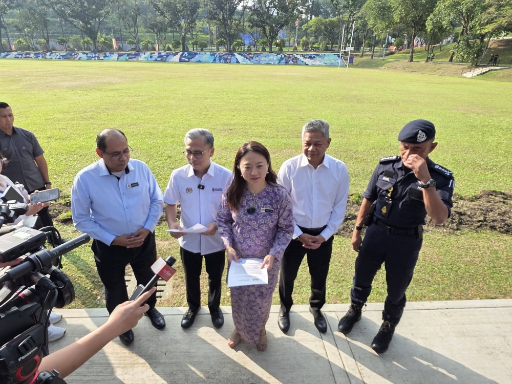 Padang Merbok fences come down: Public access restored to key KL ...