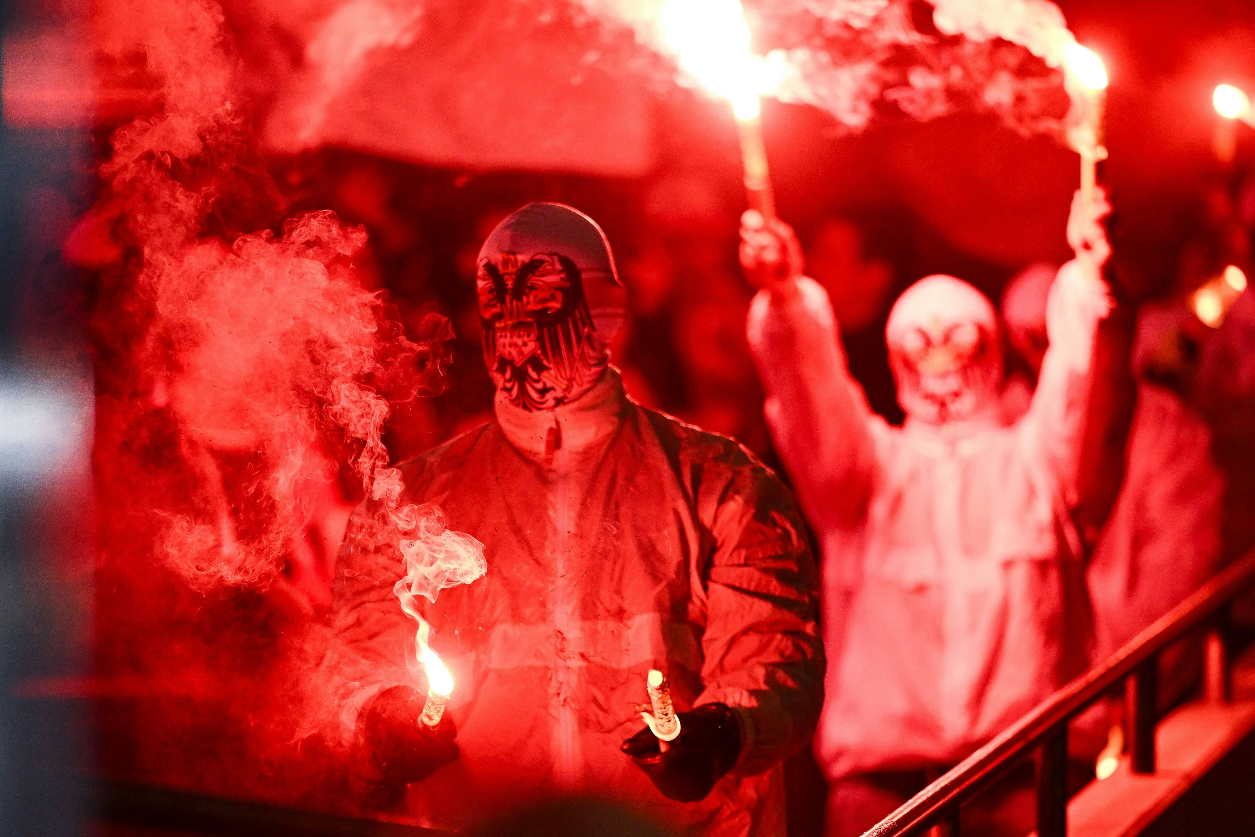 Pyro-Chaos im Stadion: Die Hofnarren des 1. FC Köln