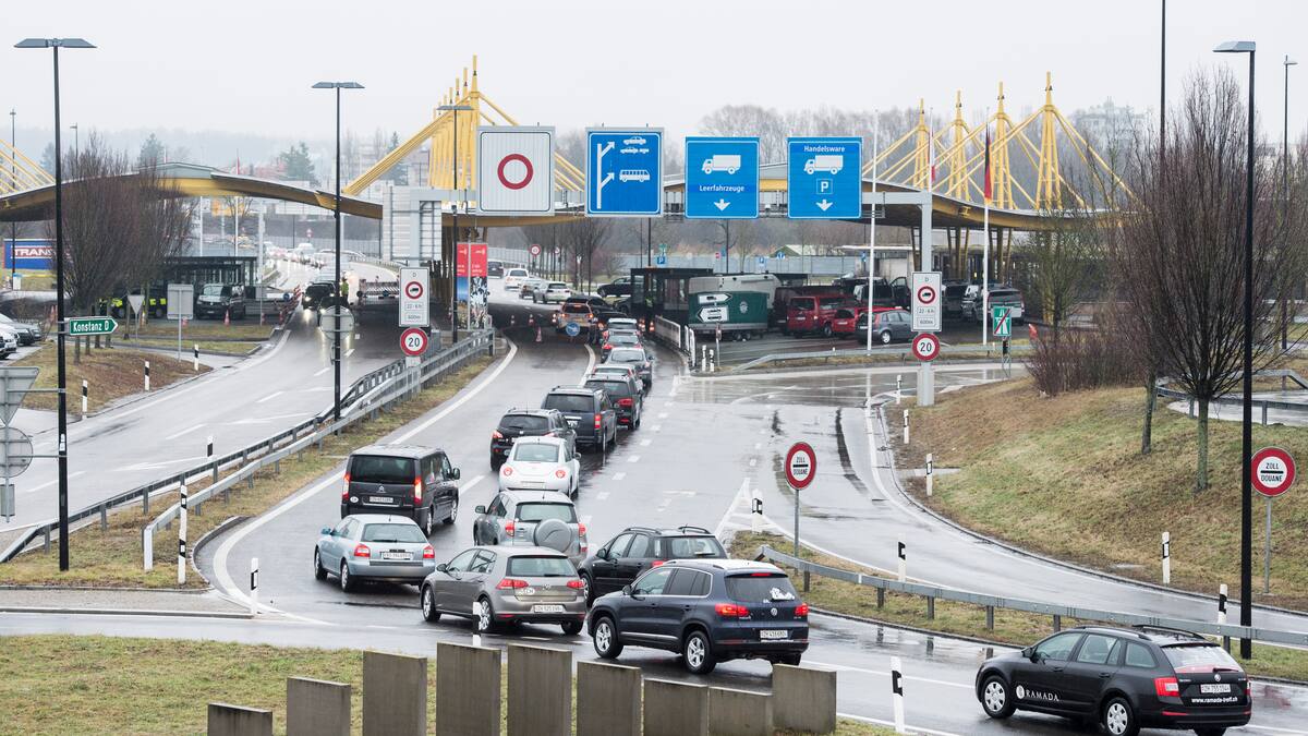 Les 5 infos suisses du jour : La police coince une Suissesse qui ...