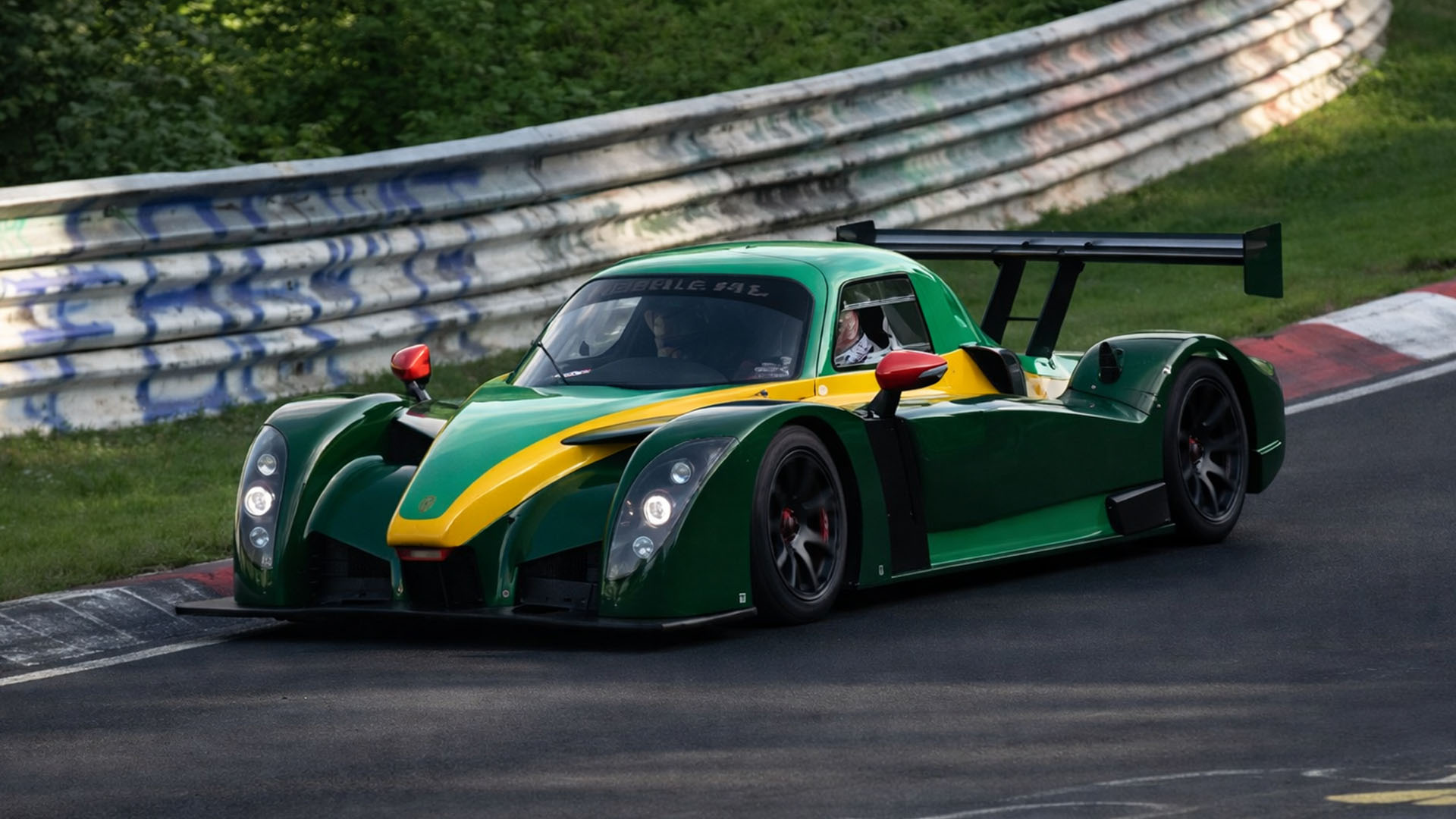 Touristenfahrten Nürburgring full of speed and thrill