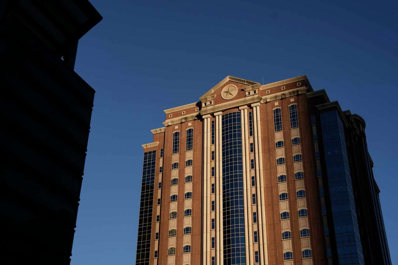 Ex-prosecutor booted from Harris County judicial race following ...