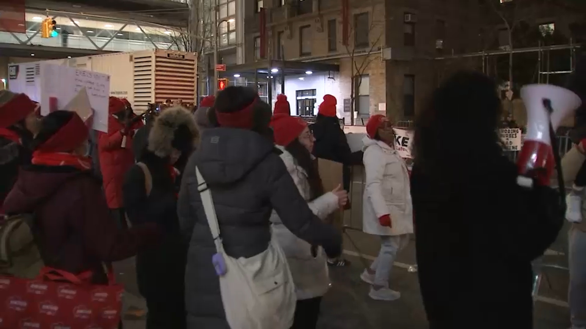 Contract negotiations end with no resolution on 4th day of New York ...