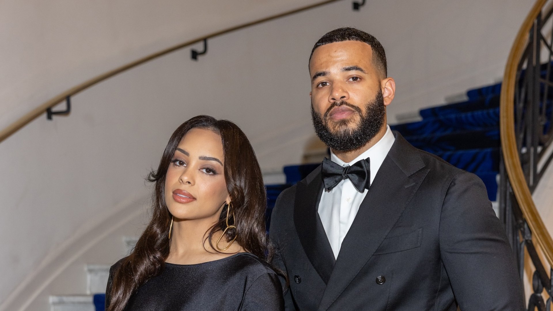 Desmond Scott kisses mystery woman days after Kristy Scott divorce filing