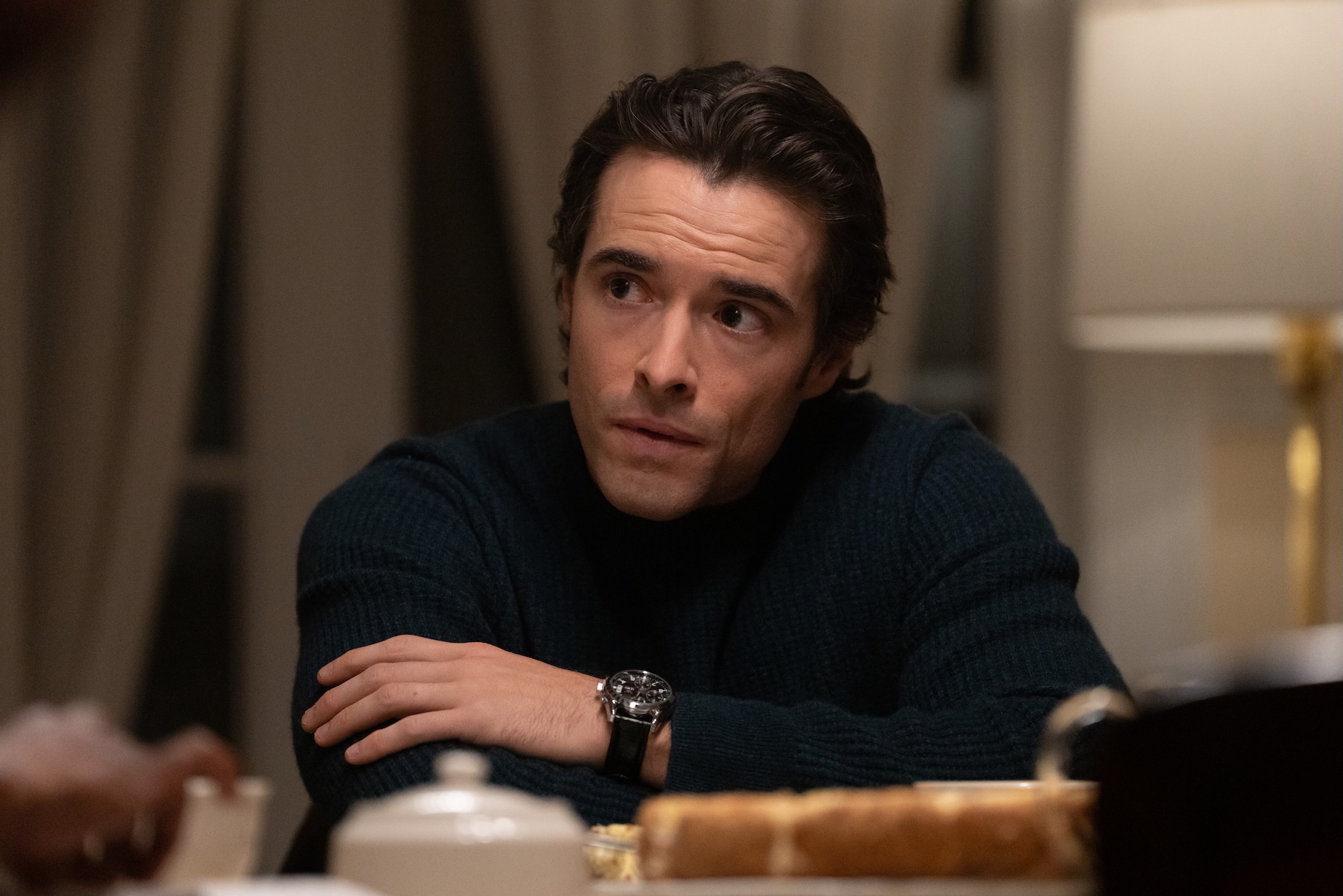 Why Det. Jake Griffin is asking for the "truth" about his dad on Law ...