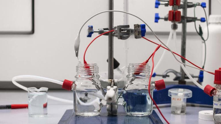 Ges svela la batteria manganese-idrogeno per lo storage di lunga durata