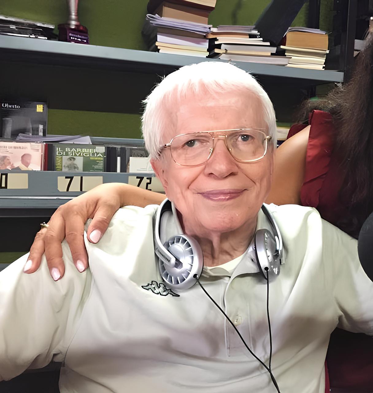 Ecco il libro 'Radio Aut: una, cento, mille voci'. Incontro tra passato ...