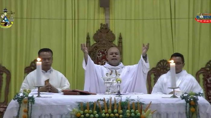 HUT 22 Paroki St. Arnoldus Janssen Malanu Sorong: Merayakan ...