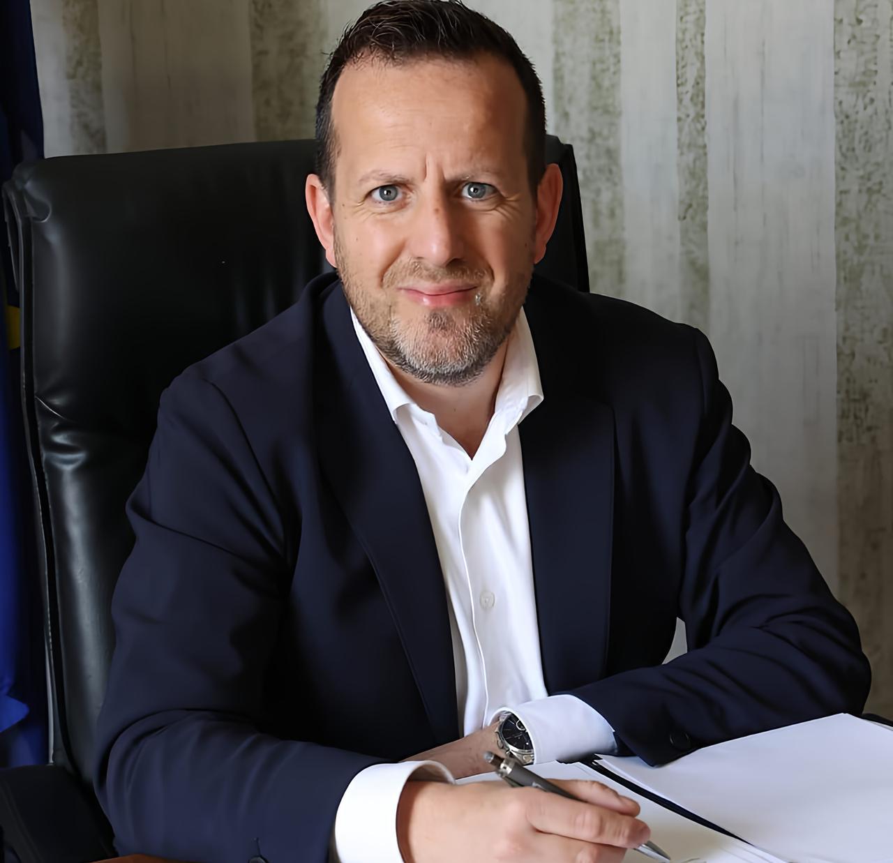 Lavori in centro storico. Da via Roma alle piazze: il sindaco fa il punto