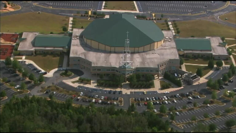 ‘You’ll burn’: Man goes on rant inside New Birth megachurch