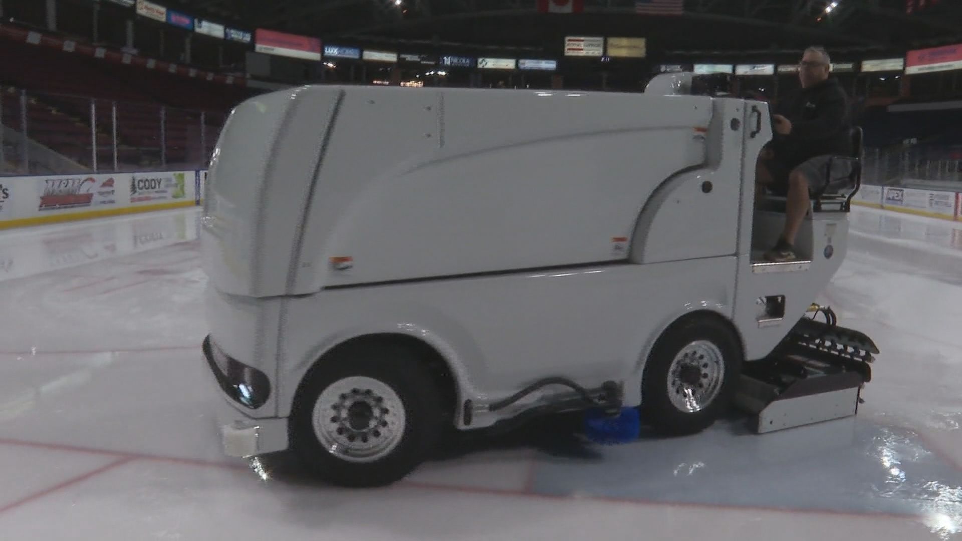 Kelowna rolls out new electric Zambonis