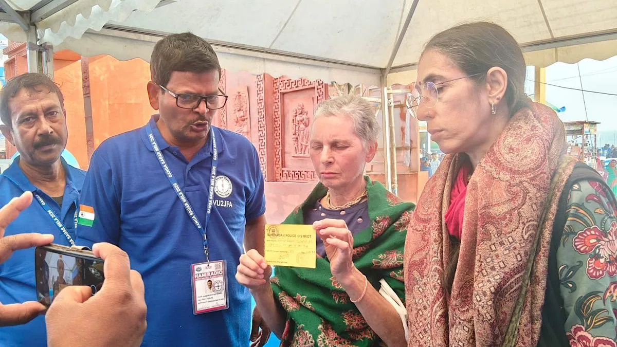 HAM operators rescue Russian lady, B'deshi child, sick pilgrims at Sagar