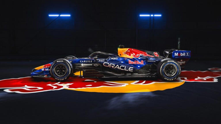 Red Bull revela el RB22, su nuevo monoplaza para la temporada 2026 de F1