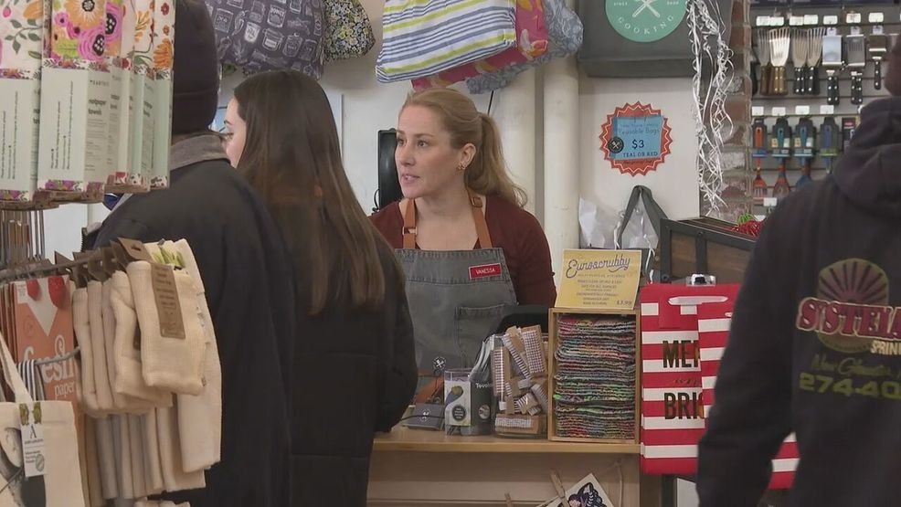 Maine lawmakers discuss bill to shorten work week