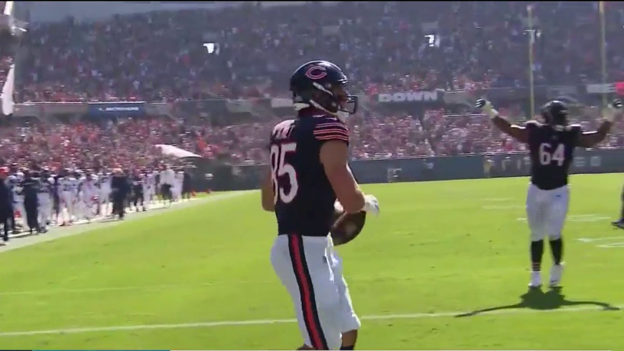 Cole Kmet's family visits former baseball team