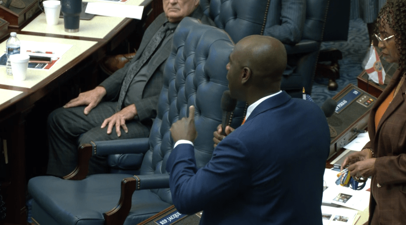 House members pass E-Verify bill amid immigration debate