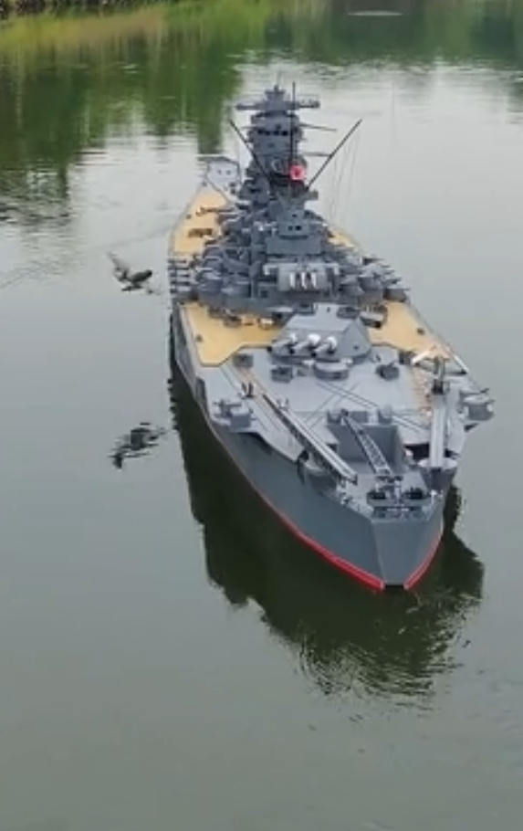 RC Yamato battleship attempting to launch a scout plane – and it goes wrong