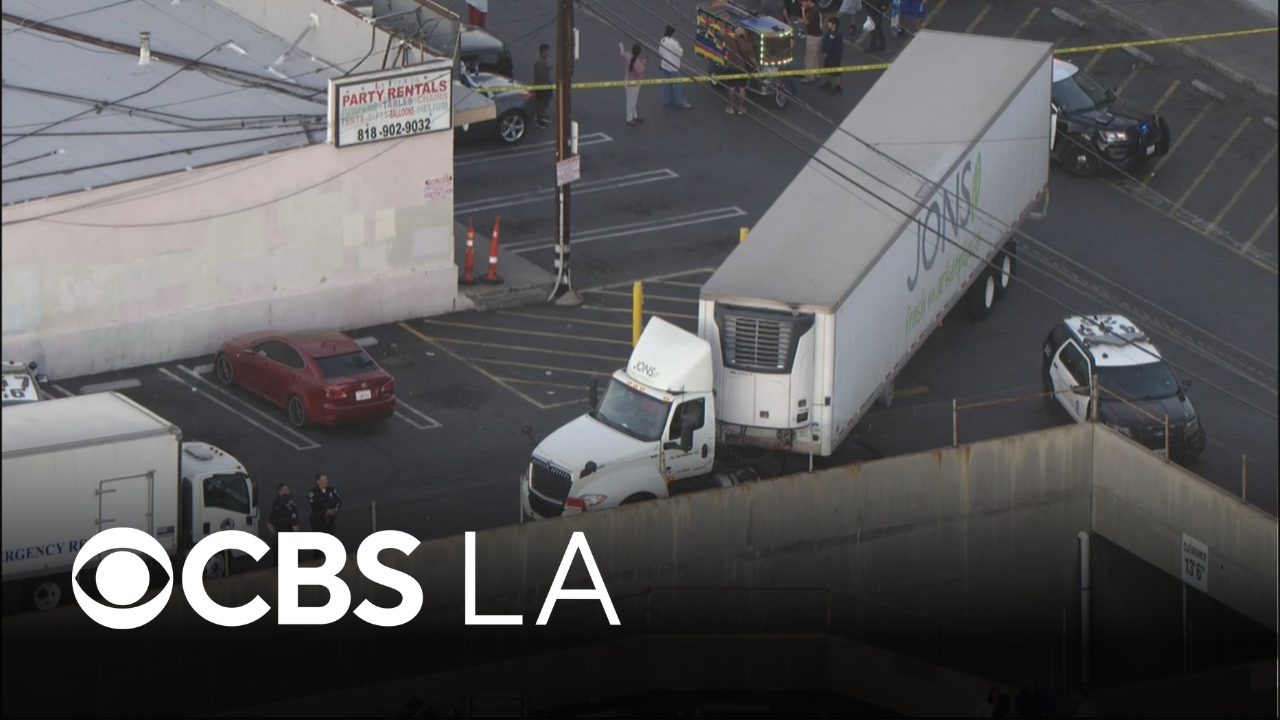 1 person killed in big rig collision in Los Angeles parking lot