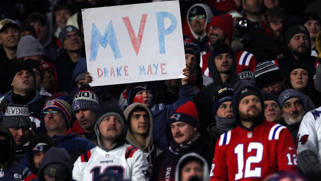 How much do Patriots-Texans tickets cost? They are the cheapest in the ...