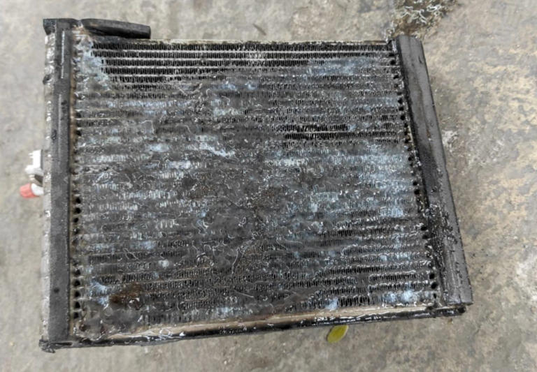 Kurang dari setengah juta, biaya cuci evaporator AC Toyota Yaris