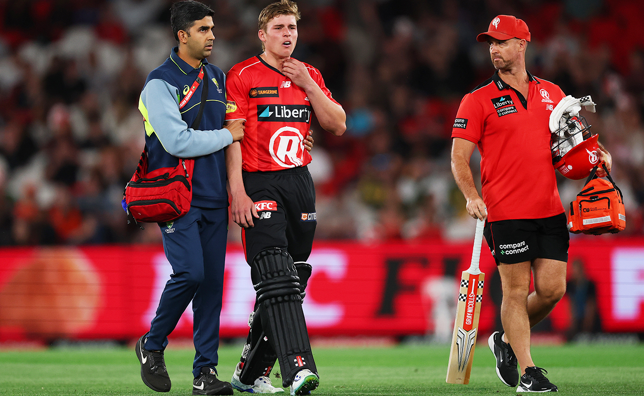 Cricket fans rally around Aussie star after young gun sent to hospital ...