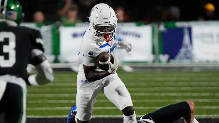 Texas A&M Aggies competing with blue bloods for 2027 5-star recruit