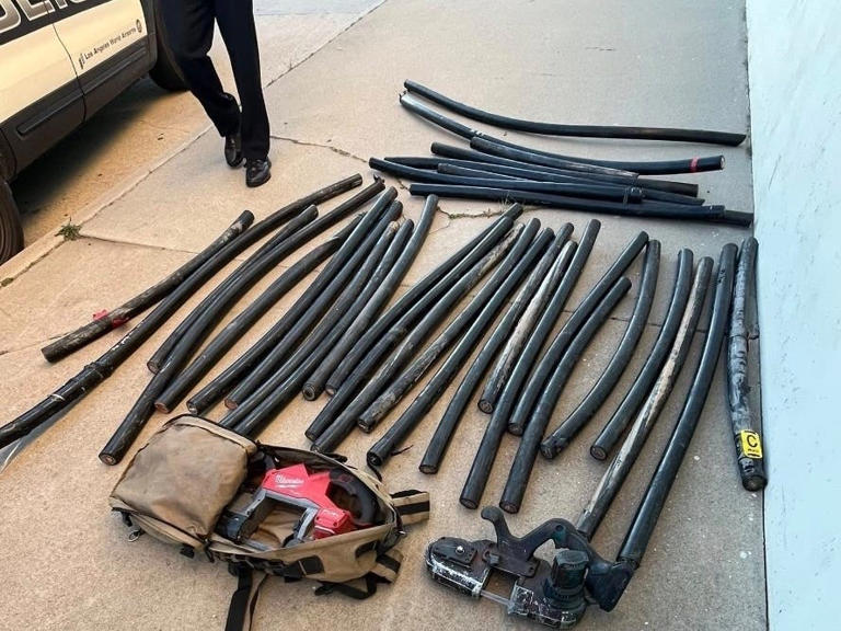 Copper thieves caught red handed by LAX police