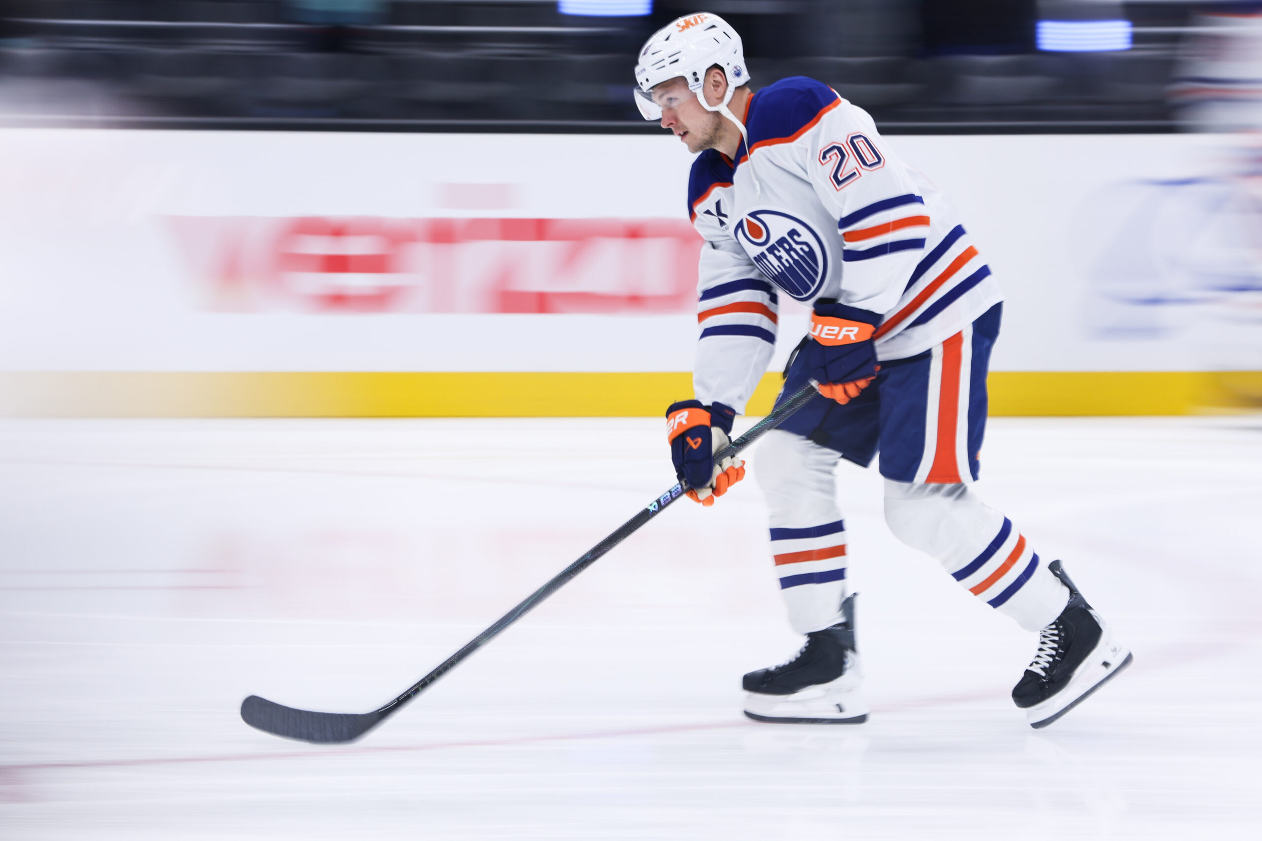The Oilers have to stop tinkering with their bottom-six