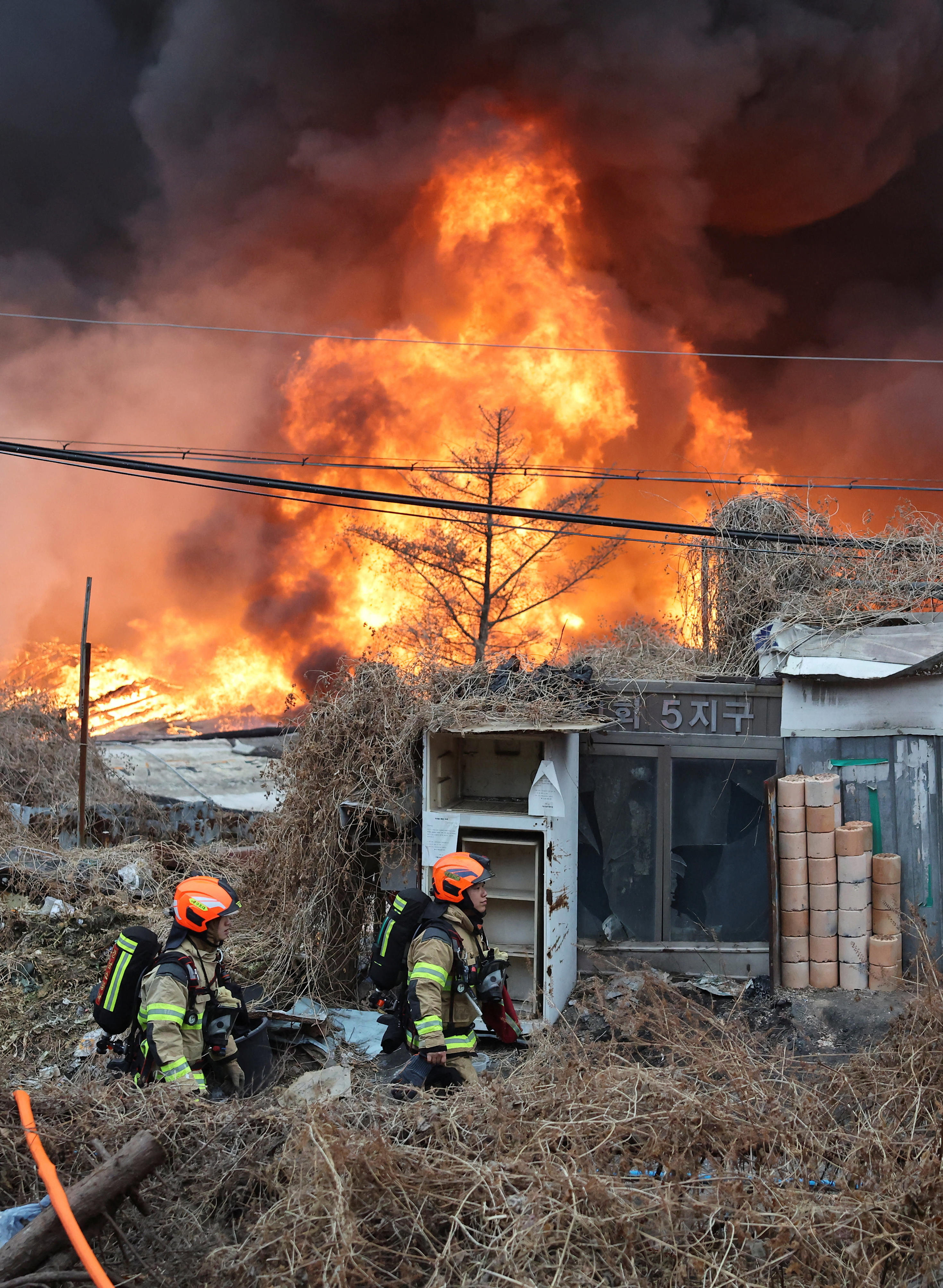 Major fire breaks out in slum area of South Korea's Gangnam district