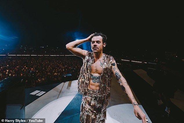 Harry Styles's fans are hysterical as he unveils his fourth studio ...