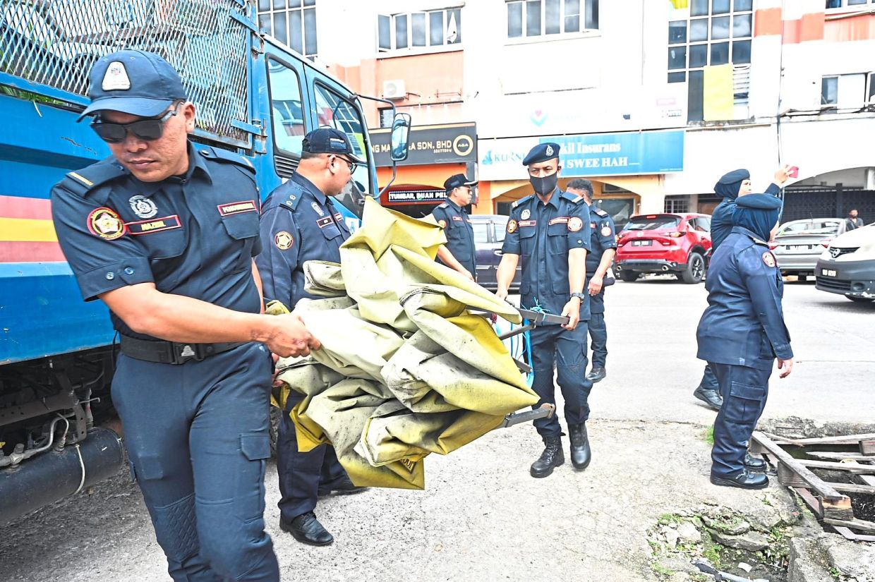 Foreign traders resume operations days after local council raid in ...