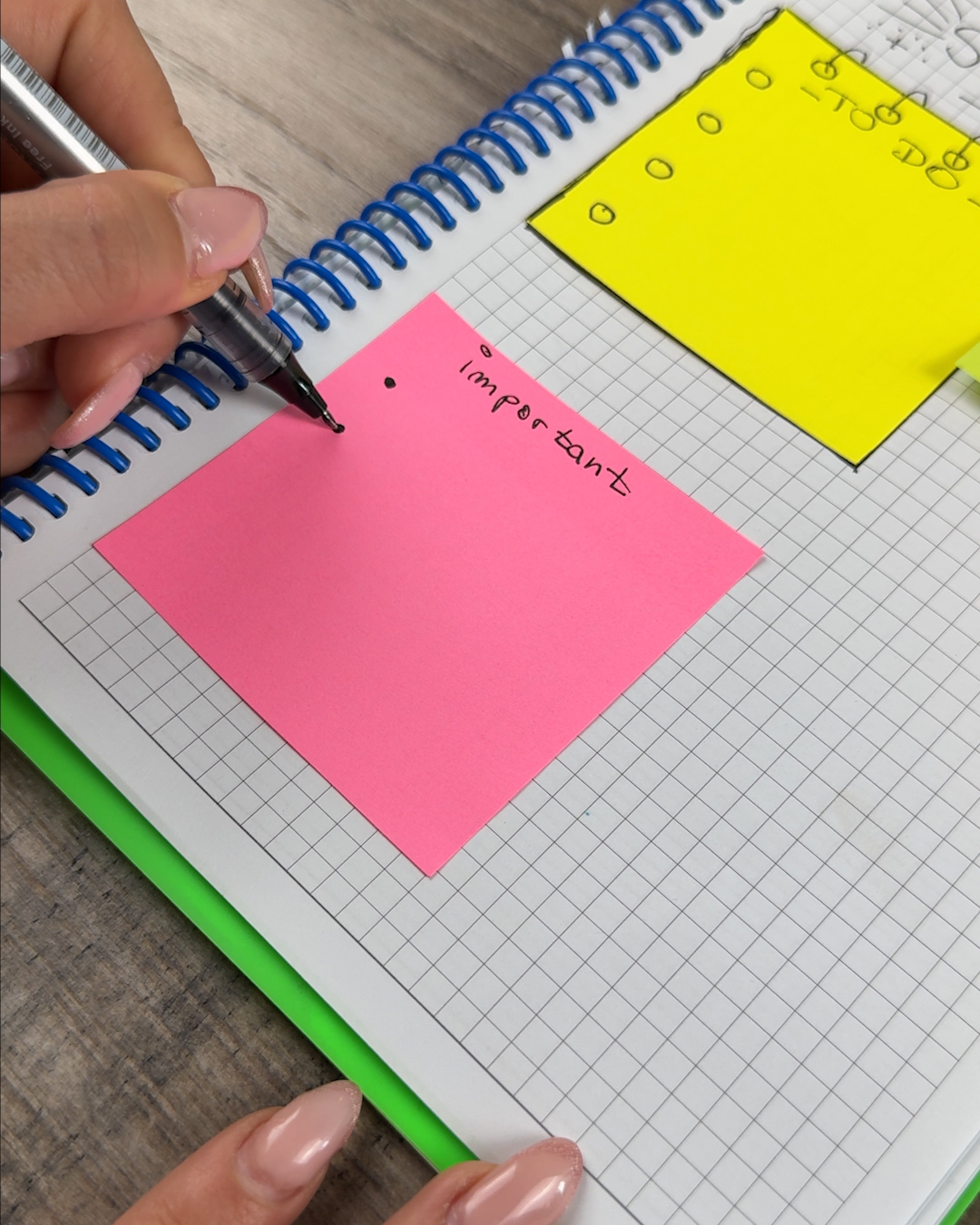 Sticky notes but make it aesthetic