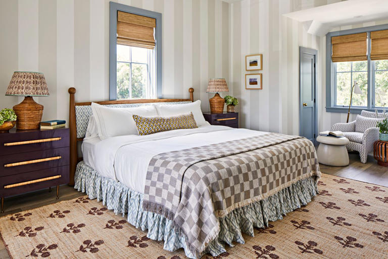 The right temperature for washing sheets, according to laundry pros