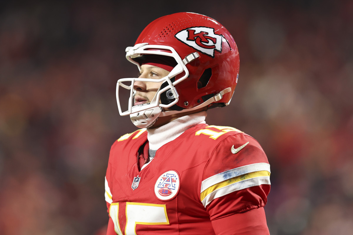 Patrick Mahomes shares update on ACL surgery recovery