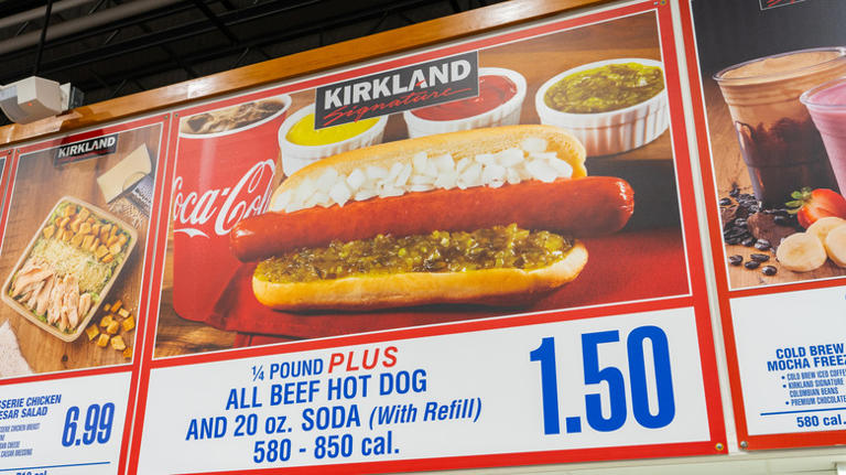 Why Costco's food court hot dog is an even better deal now than when it ...