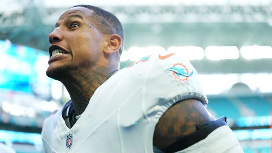 How Waller shed light on McDaniel's final day as Dolphins coach