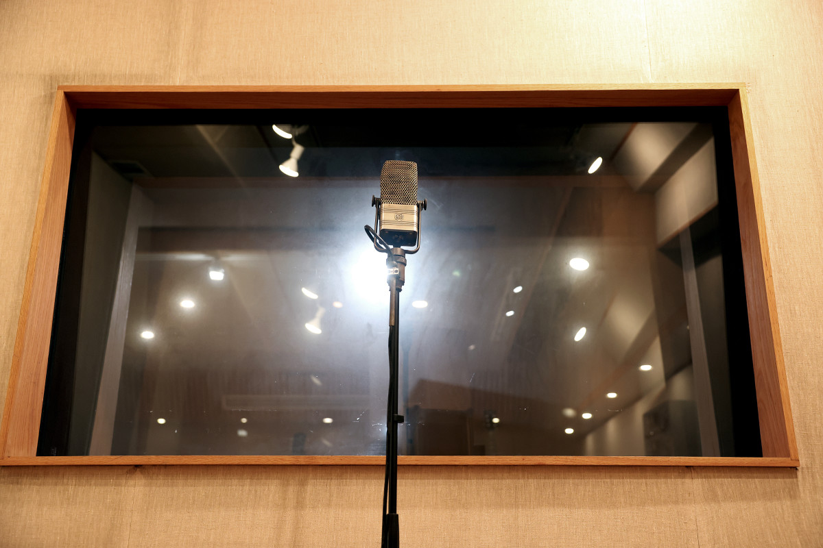 2000s rock band announces first album in 8 years