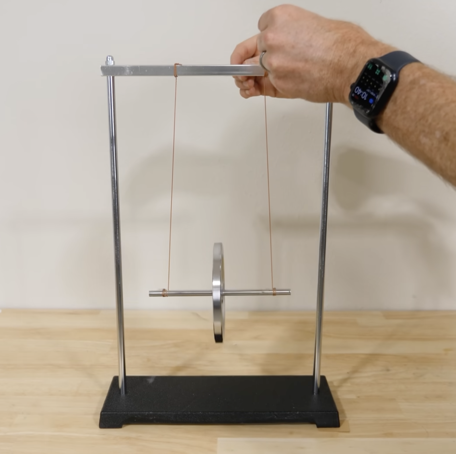 How does the anti-gravity wheel work?