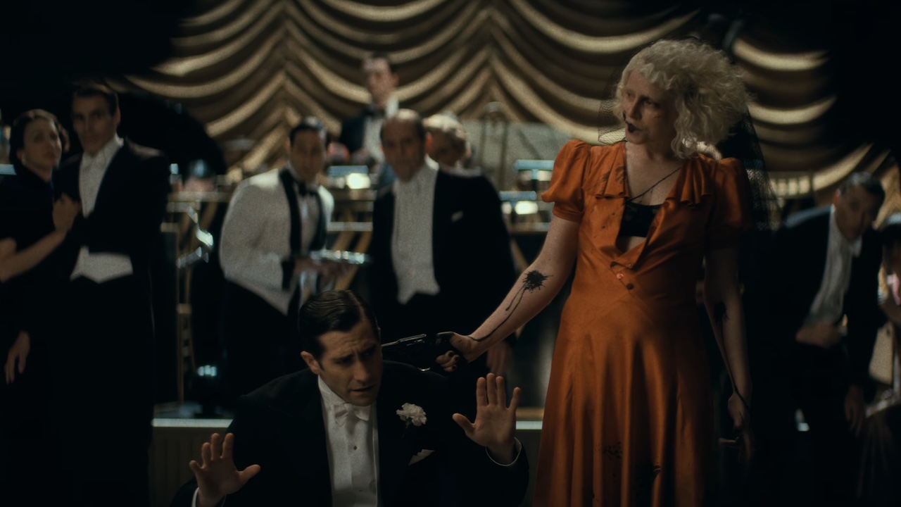 Jake Gyllenhaal praises 'artistic north star' sis Maggie Gyllenhaal for ...