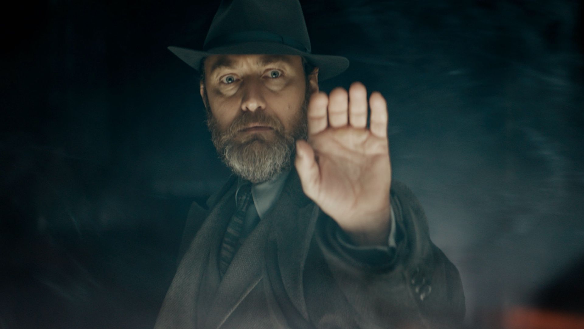 'Wild Things' first look: Jude Law and Andrew Garfield as Siegfried & Roy