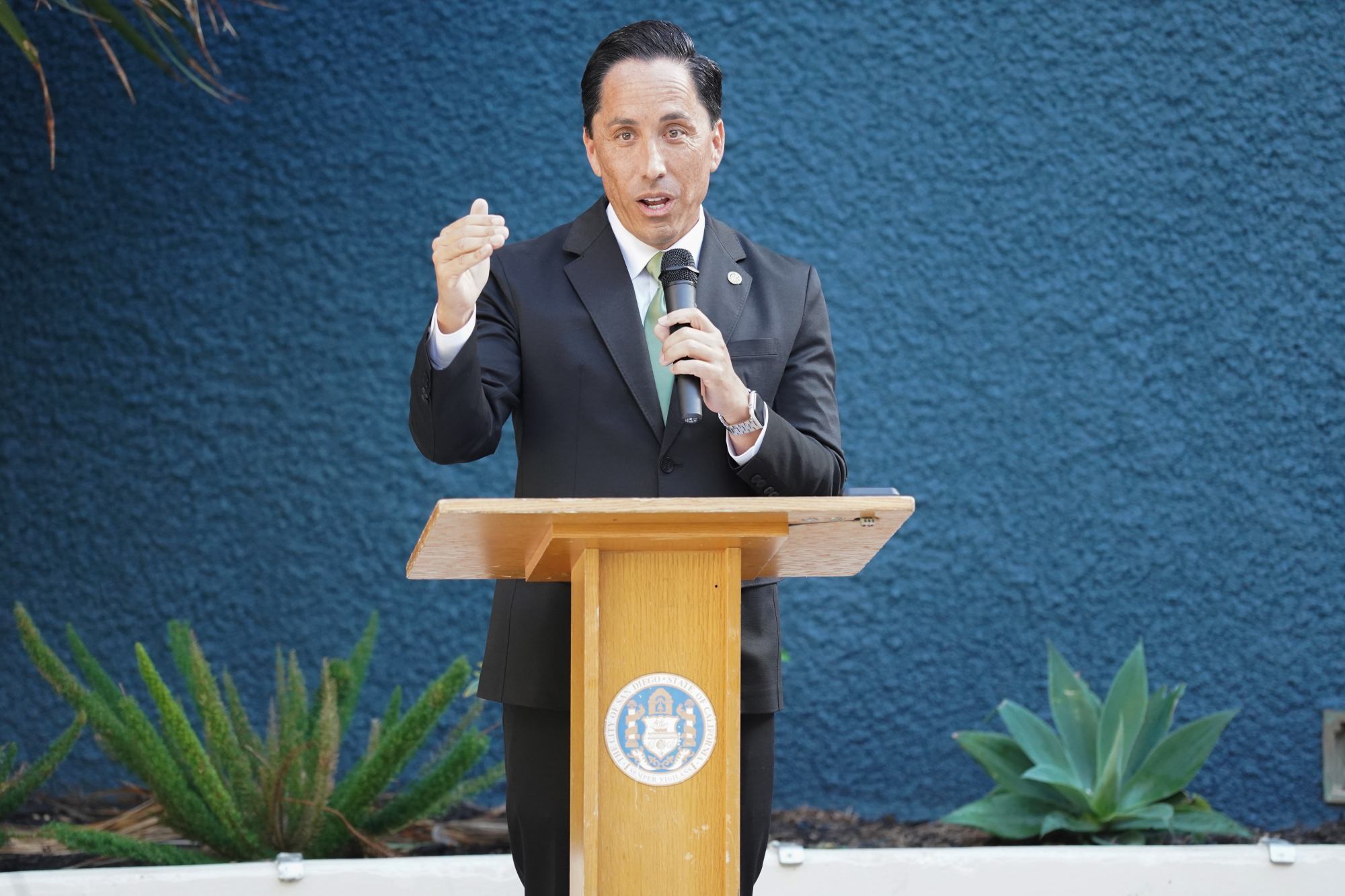 Mayor Gloria doubles down on Civic Center, Midway Rising projects ...