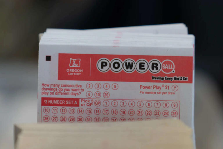 Powerball jackpot climbs to $179 million for January 17 drawing - here ...