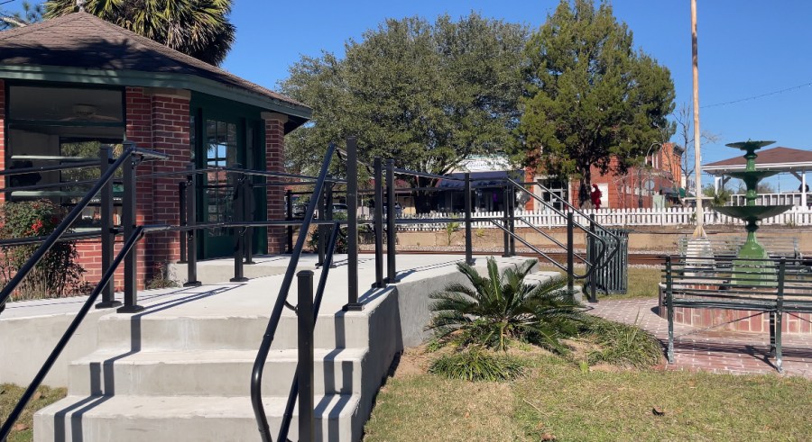 Ribbon cutting opens new chapter for Henry Park in DeFuniak Springs