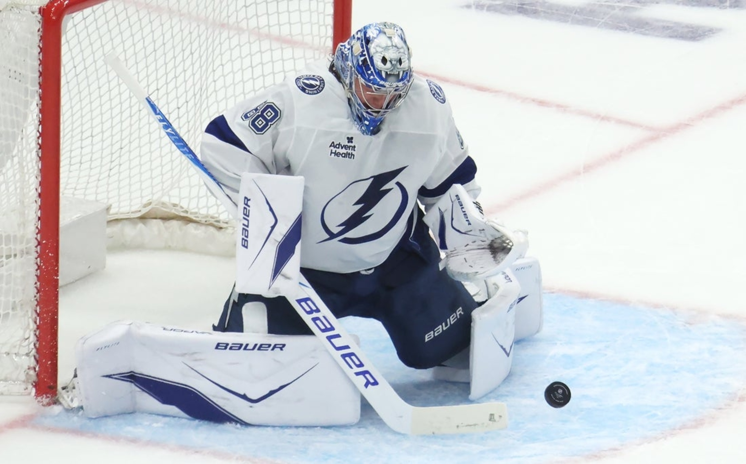 Lightning go for franchise-record win streak against banged-up Blues