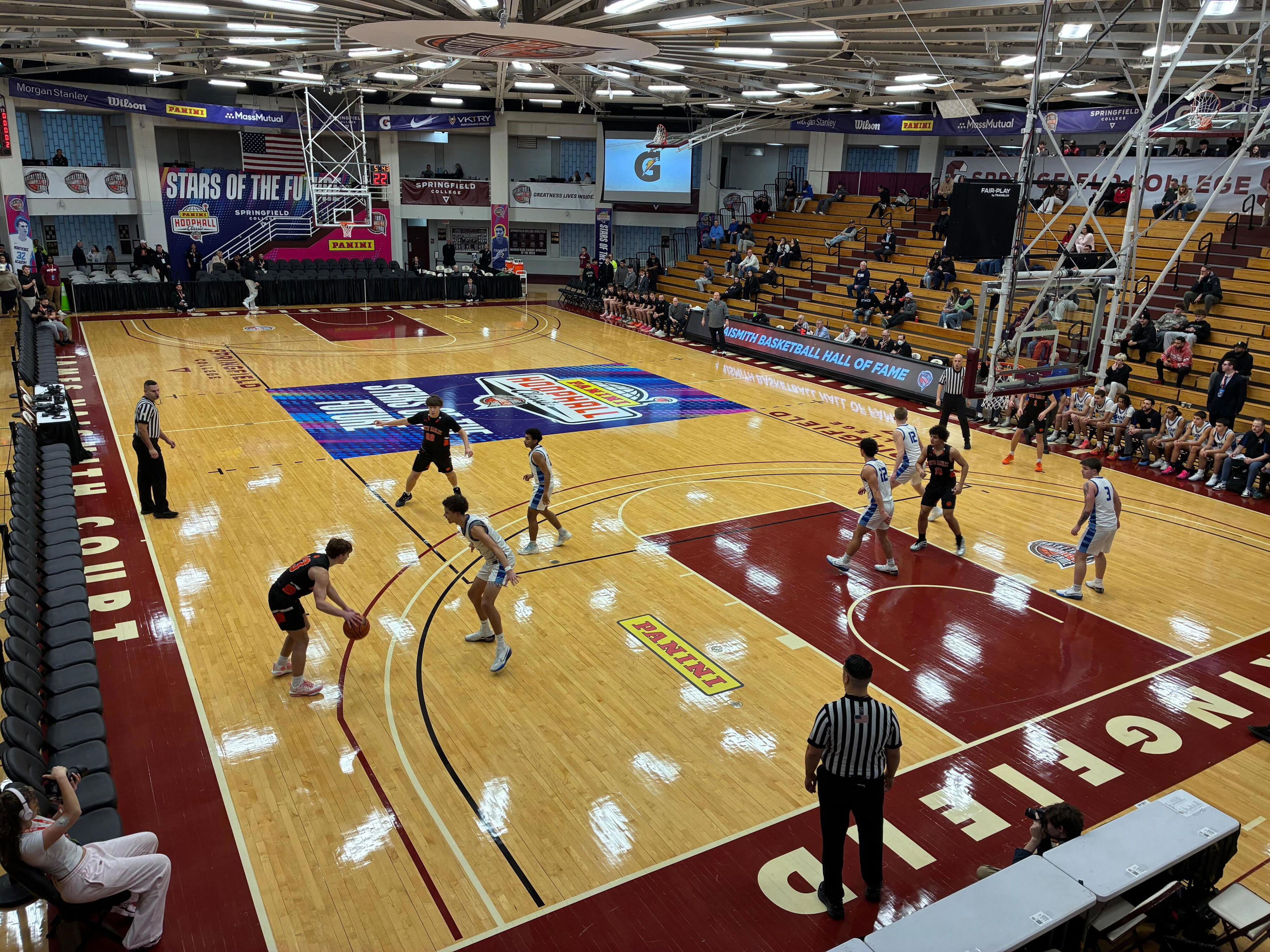 Late heroics lift Chicopee Comp past South Hadley at Hoophall Classic