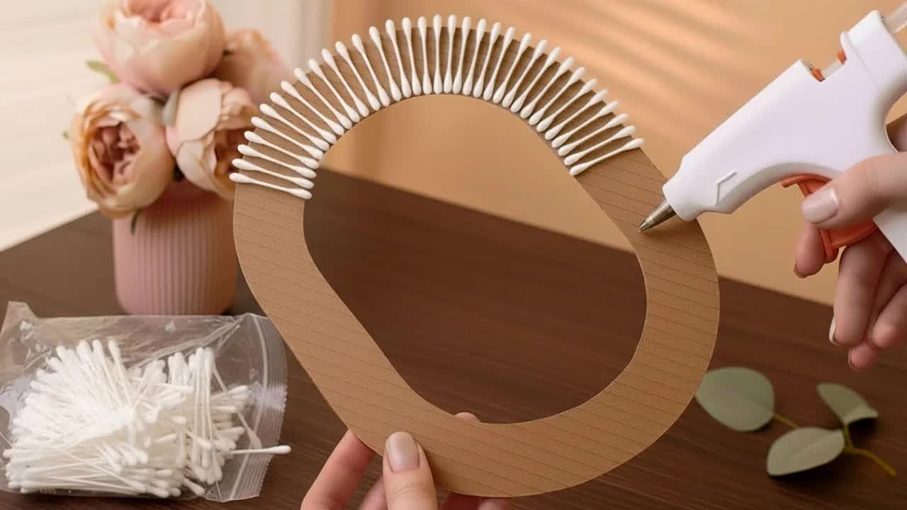 Incredible! Home decorations made from cotton swabs and cardboard! The ...