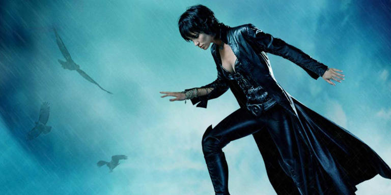 10 superhero shows that tried to be the next Smallville